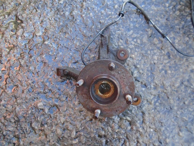 FORD FIESTA STUB Axle - Driver/Right Front 1.4 Petrol 2008-2012 £45.00 ...