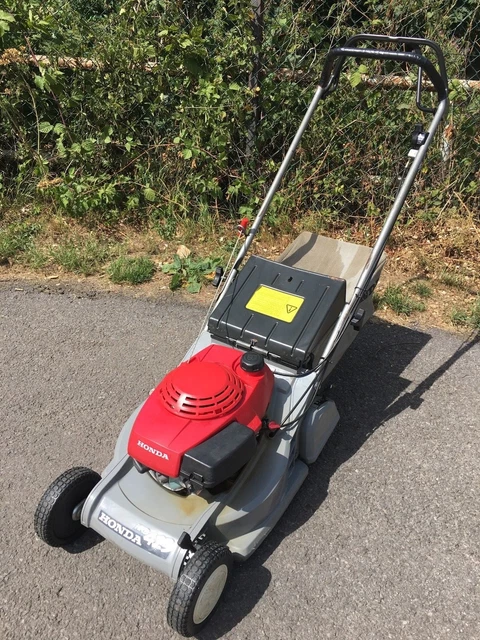 HONDA HRB 423 Self Propelled Steel Rear Roller Lawnmower with Grass Bag ...