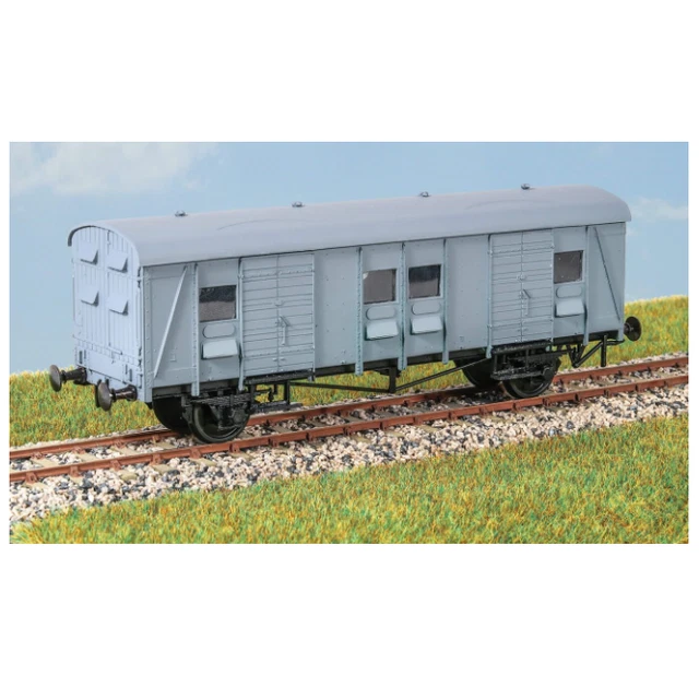 PARKSIDE PC47 BRITISH Railways (Southern) CCT Parcels Van OO Gauge Kit ...