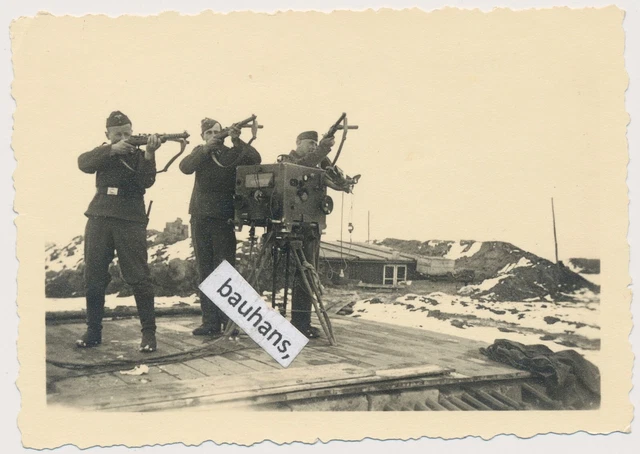 PHOTO LUFTWAFFE SOLDIERS MP submachine gun, field meter???,WW2 (3467a ...