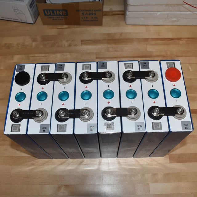 DIY 2.7KWH 24V Battery Bank LiFePO4 LFP Battery Bank 8x 105Ah cells w ...