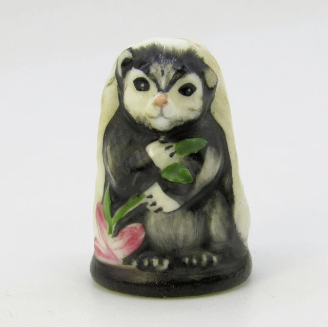 FRANKLIN MINT FRIENDS Of The Forest Porcelain Thimble, Skunk £5.30 ...