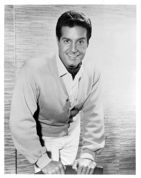 PETER LUPUS ACTOR Peter Lupus Poses 1965 OLD MOVIE PHOTO $9.00 ...