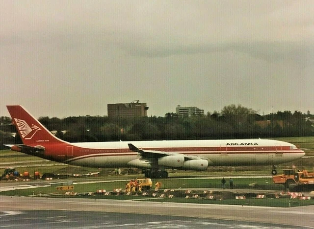 VINTAGE PHOTO AIRLANKA A340 Airbus 4B-ADB Aeroplane Plane Spotting ...