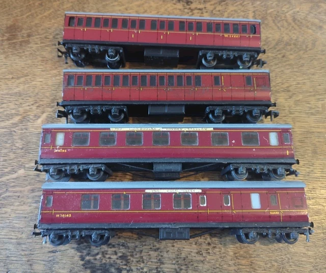 RAKE OF FOUR Hornby Dublo 2 Rail Coaches £19.00 - PicClick UK