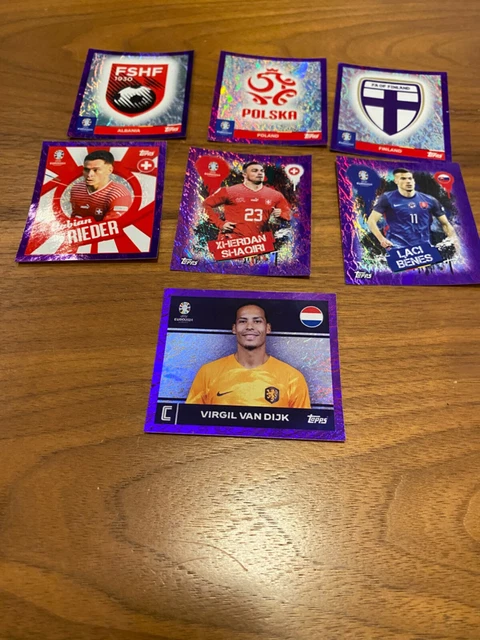 TOPPS EM EURO 2024 24 7 adesivi paralleli viola logo stemma PTW ...
