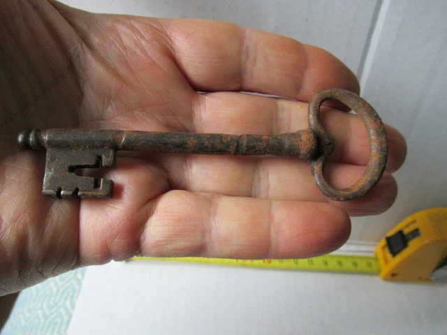 ANCIEN CLE CLEF Antique Old Key Alter Schlüssel Vecchia Chiave Llave ...