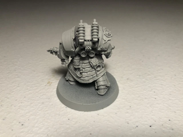 WARHAMMER 40000 40K Forgeworld Legion Primus Medicae excellent cond ...