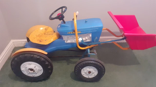 VINTAGE TRI-ANG FORD Ride On Pedal Tractor. £156.72 - PicClick UK