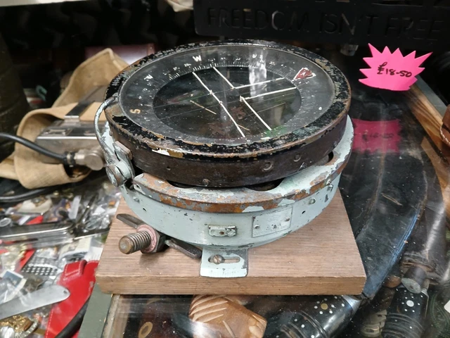 WW2 RAF P10 Aircraft Compass - Museum Piece!COMPASS TYPE P10 for AVRO ...