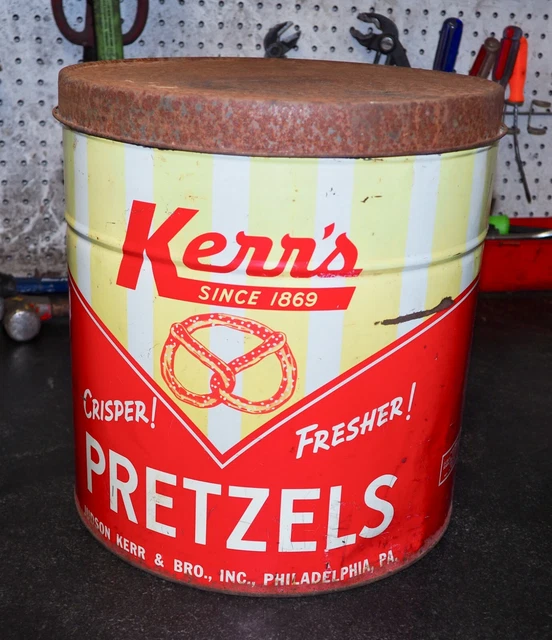 VINTAGE ANTIQUE PRETZEL Tin Judson Kerr & Bro Inc. Saratoga Potato Chip ...