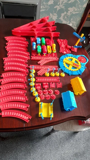 VINTAGE 1970S PLASTIC Train Set Mettoy Playcraft Railway Track £19.99 ...