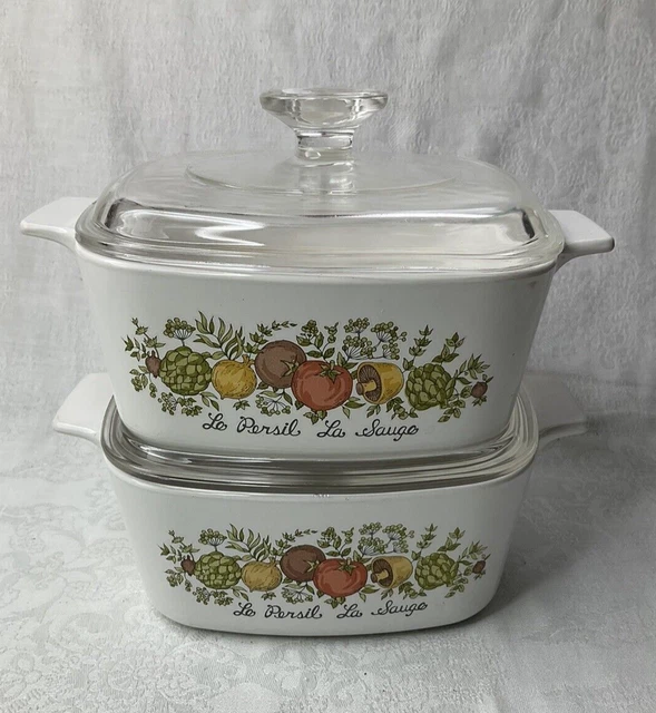 2 VINTAGE CORNING Ware PYREX 1.5 litre Le Persil La Sauge dishes with ...