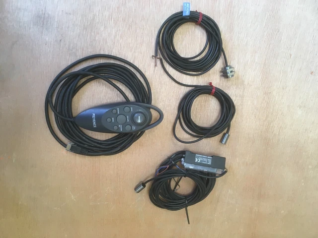 KEYENCE VER REFERENCIAS Eh-114 Es-m1p(ver las Fotos) Incluye Lo Que Se ...