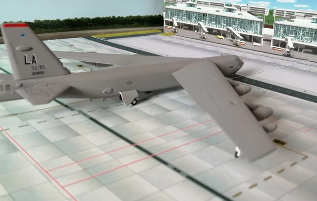 US AIR FORCE Boeing B-52H Stratofortress 2d Bomb Wing 1/200 by Herpa ...