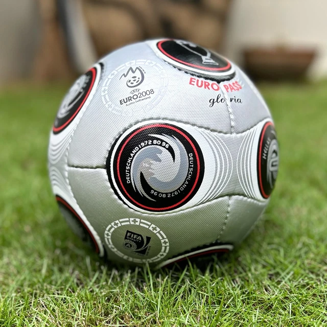 EUROPASS GLORIA FINAL Uefa Euro Cup 2008 Official Match Ball Size 5 £25 ...