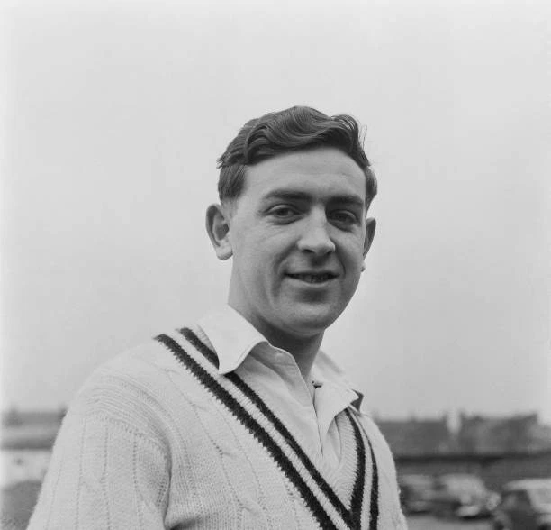 YORKSHIRE CCC FAST Bowler Michael Cowan Cricket 1953 Old Photo $8.50 ...