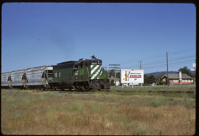 BH.DDB1.BN291 ORIGINAL SLIDE Burlington Northern EMD GP7 #1633 at ...