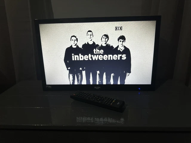 BUSH 19” HD LED TV DVD Combo With Remote/KIDS/KITCHEN/MONITOR/GAMING £ ...