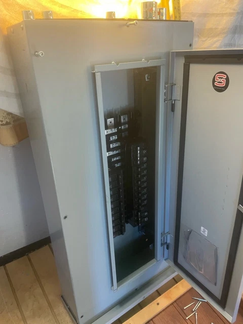 SIEMENS 3 PHASE Main Breaker Panel without Breakers Used Great ...