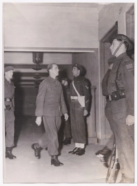 WW2 ORIGINAL PRESS Photo Kurt Meyer On Trial Aurich Germany 1945 #nt45 ...