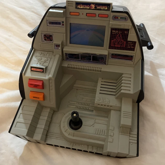 VINTAGE COLLECTIBLE GRANDSTAND Tiger Astro Wars 1990s Electronic Game ...