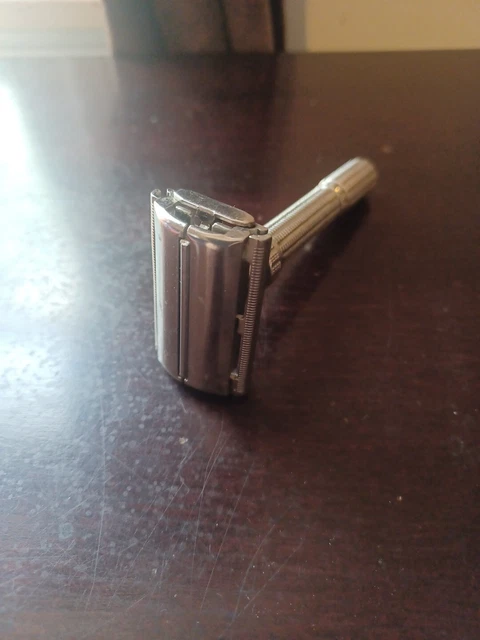 GILLETTE SLIM ADJUSTABLE Safety Razor - 1966 L4 Date Code. $39.99 ...