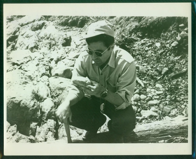 NASA, 8X10 PHOTO, Apollo 17, Harrison Schmidt studies rock, 1972-7-14 ...