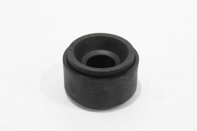 VW TOURAN 1T Mk1 Diesel Engine Cover Mounting Rubber Grommet New ...