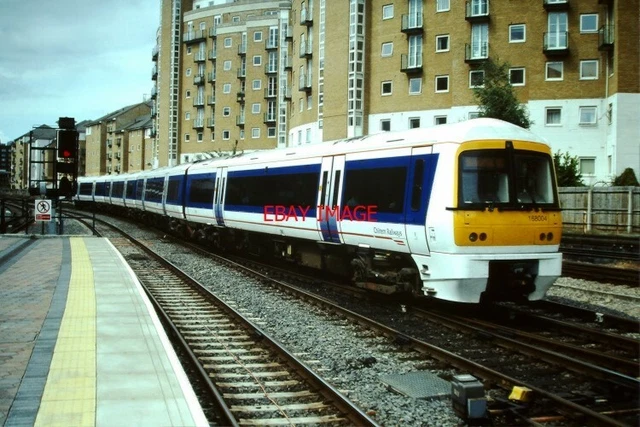 PHOTO CLASS 168 4-Car Dmu No 168 004 Of Chiltern Railway Arriving At ...