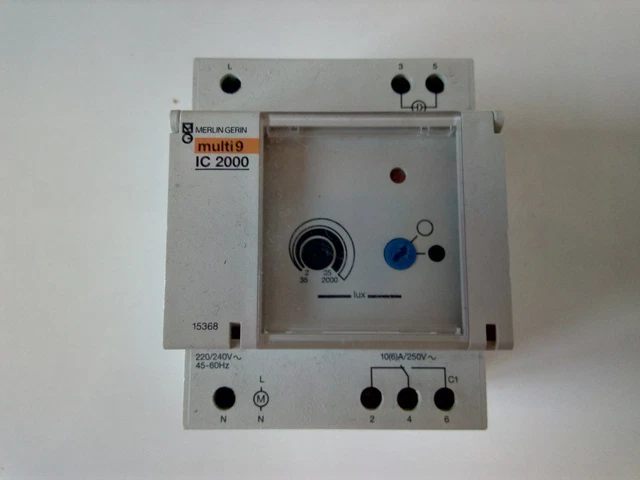 INTERRUPTEUR CREPUSCULAIRE MERLIN Gerin Multi9 Ic 2000 Reference/15368 ...