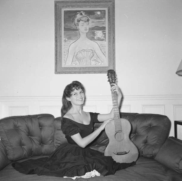 BRIGITTE BARDOT FRENCH actress France 1954 OLD PHOTO 7 EUR 5,04 ...