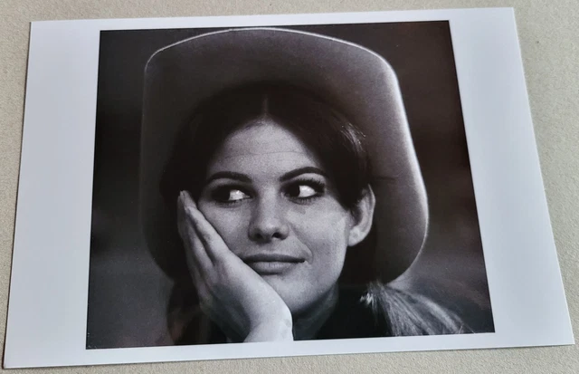 SCHAUSPIELERIN CLAUDIA CARDINALE Film-Star-Foto im Format ca. 18 x 13 cm #3637 EUR 4,90 ...