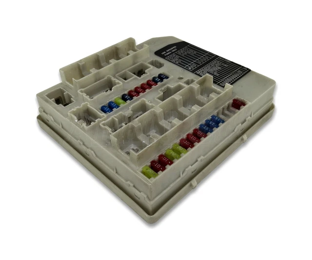 GENUINE NISSAN MICRA K12 03-10 Note MK1 Main Body Fuse Box Unit IPDM ...