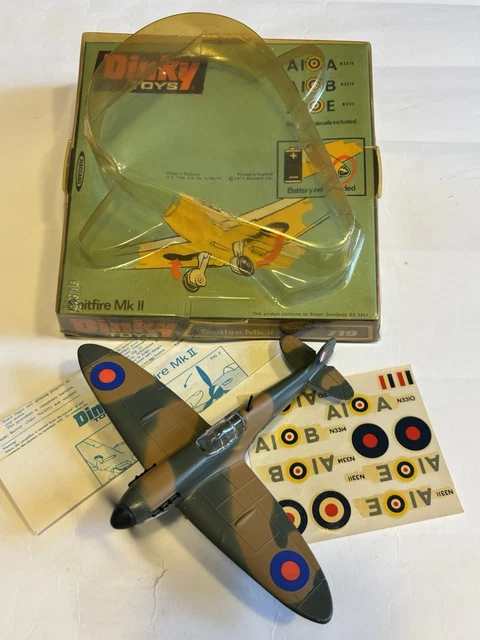 DIECAST DINKY TOYS Raf Spitfire Ww2 Fighter Plane Working Motor ...
