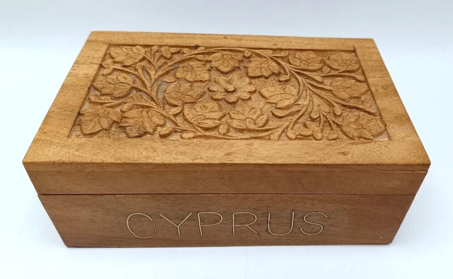 VINTAGE HAND CARVED Wooden Box. Hinged. Floral Design. Brass Inlay ...