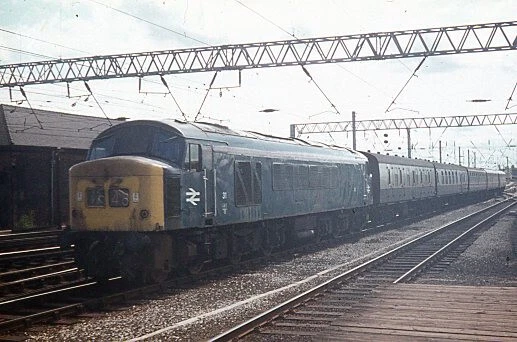 ORIGINAL COLOUR SLIDE of D31 BR class 45 Peak diesel loco £3.99 ...