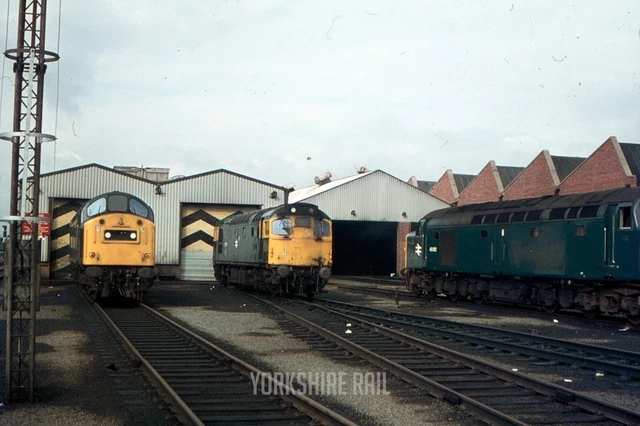 35MM RAILWAY SLIDE | Class 40 | 40164/40082 | Haymarket TMD | 1980s ...