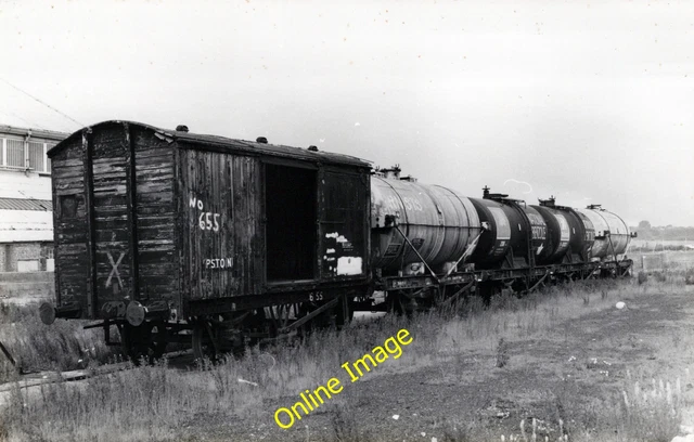 RAILWAY PHOTO INTERNAL User Vans and Tank Wagons Chatham Dockyard c1987 ...