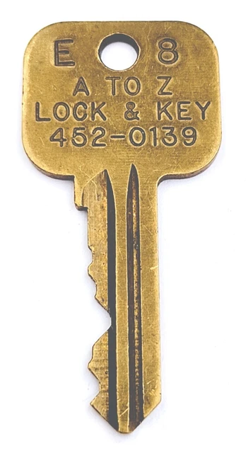 VINTAGE BRASS KEY E 8 A to Z Lock and Keys 452-0139 Appx 2" Locks $10. ...
