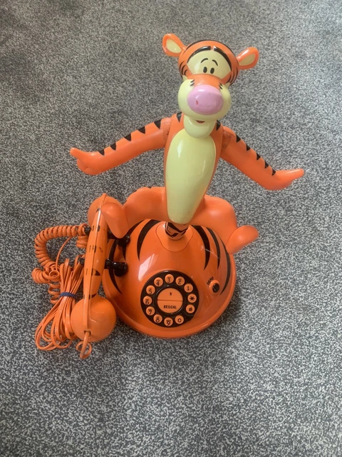 VINTAGE WINNIE THE Pooh Disney Tigger Phone Animated Works! Animated ...