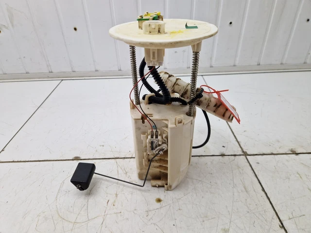 TOYOTA HILUX MK7 2.5 D4D DCB In Tank Fuel Pump Sender Unit 77010-0K011 ...