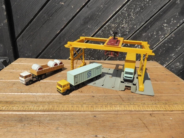 HO LIMA CONTAINER Crane Road to Rail depot / Lima Freight depot -3 ...