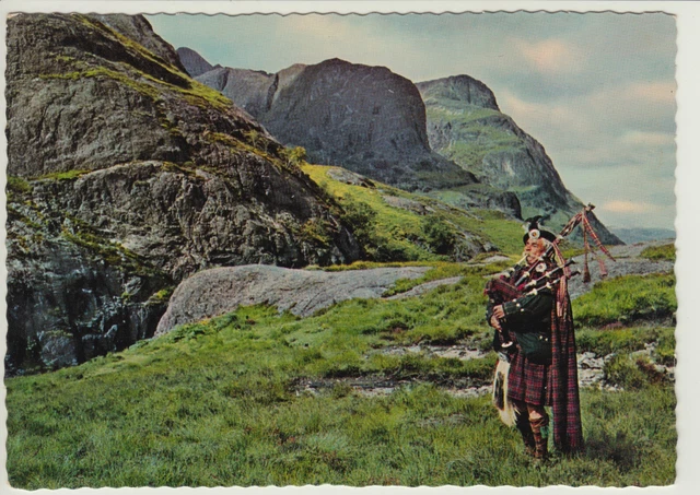 VINTAGE COLOUR POSTCARD of MacDonald, the Piper of Glencoe, Argyll EUR ...
