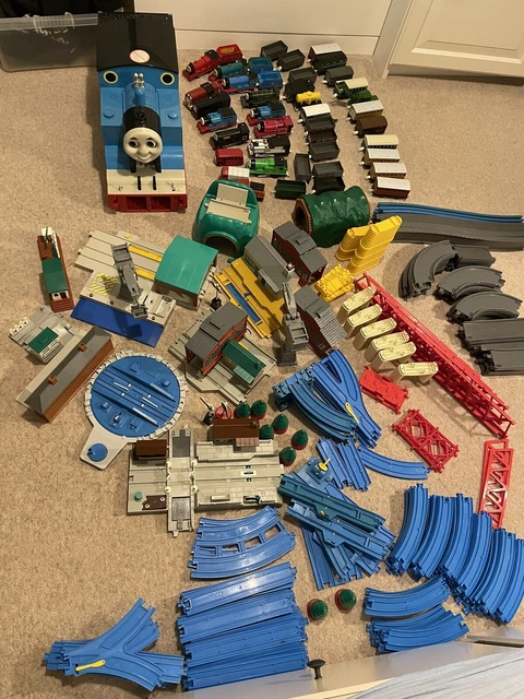 VINTAGE THOMAS AND Friends Tomy Trackmaster Bundle Tracks / Trains 1992 ...