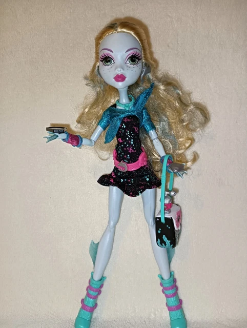 MONSTER HIGH LAGOONA Blue - Ghouls Night Out. TOTALLY COMPLETE DISPLAY ...