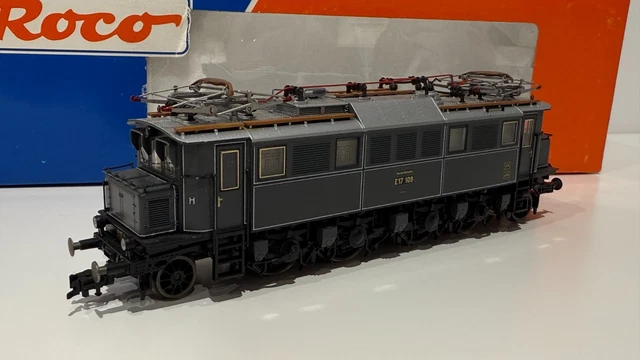 ROCO HO 43719 DRG DSS Electric Locomotive Series E17 109 Boxed £129.99 ...