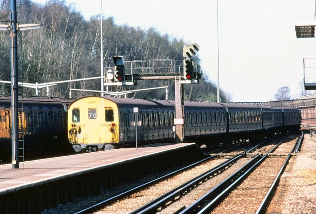 4373 RAILWAY COLOUR Slide 4 Epb 5369 At Orpington 1981 £2.99 - PicClick UK