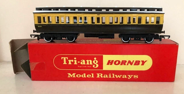 HORNBY R332 GWR Coach 5017 Clerestory Roof OO Gauge Boxed Good ...