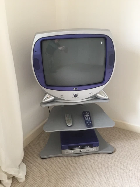 RARE VINTAGE RETRO LG Netee blue 19 inch CRT Gaming TV/Television & VHS ...